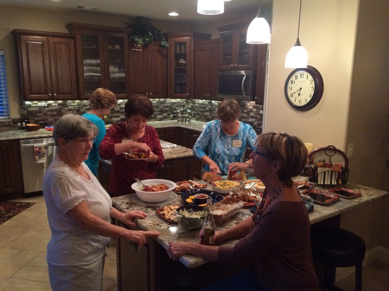 Ladies potluck "housewarm" Linda Sparks' place - Eagle Point Womens Club